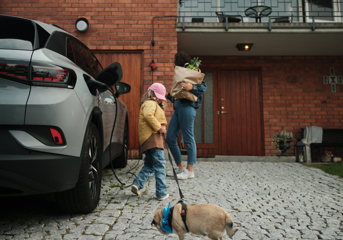 Tibber und ADAC | Das smarte Angebot für E-Fahrer:innen